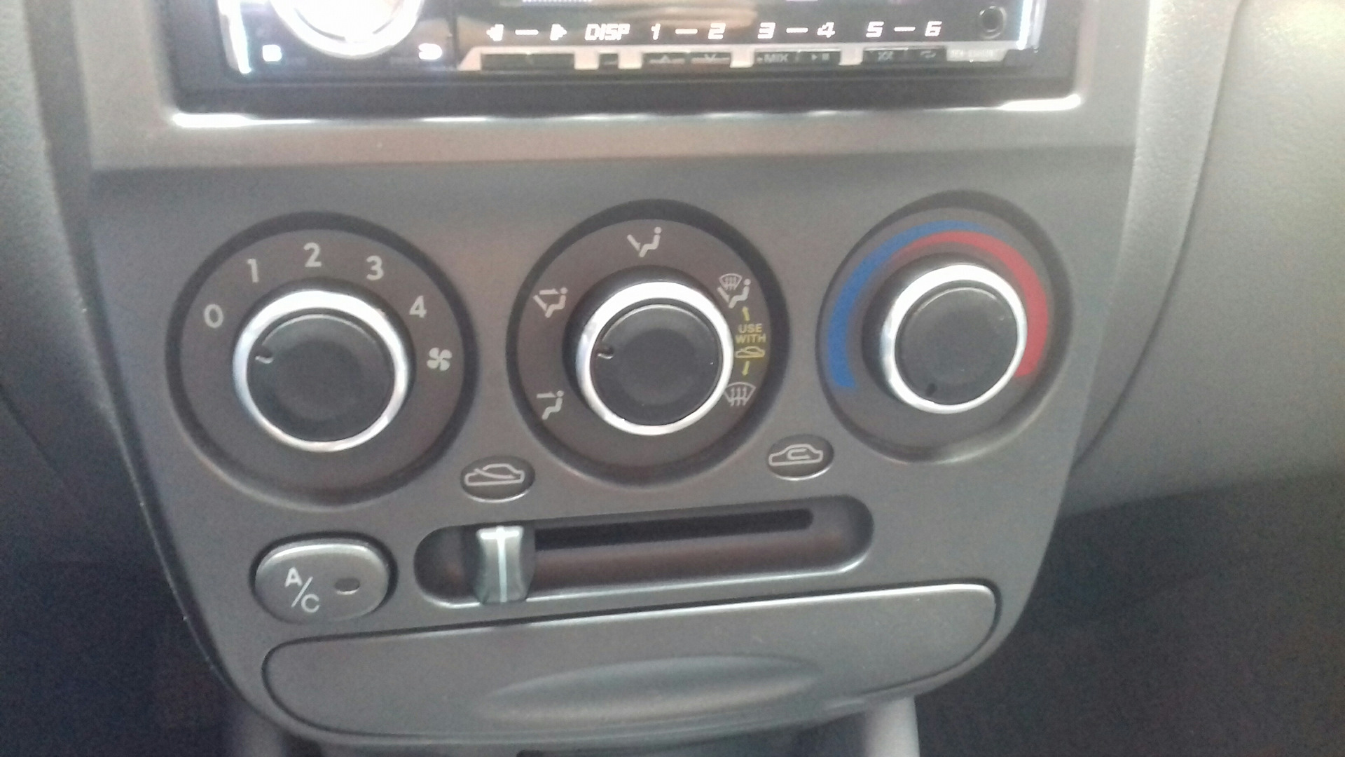 Крутилки печки — Hyundai Accent (2G), 1,5 л, 2008 года | стайлинг | DRIVE2