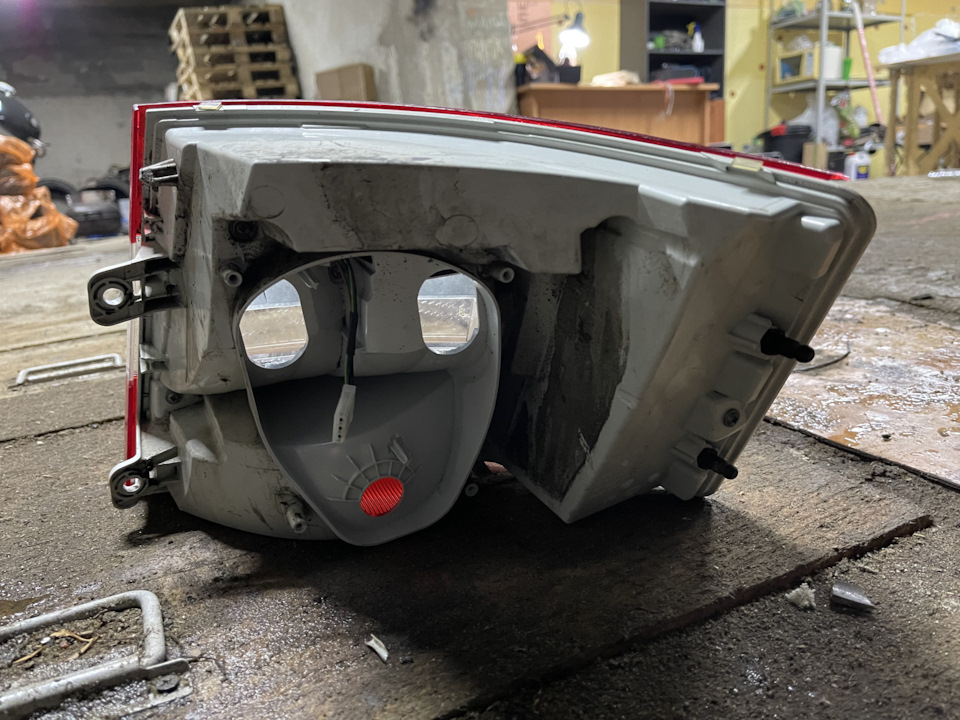 5E5945111A Фонарь задний левый / SKODA Octavia (Седан) 13~ VAG ...