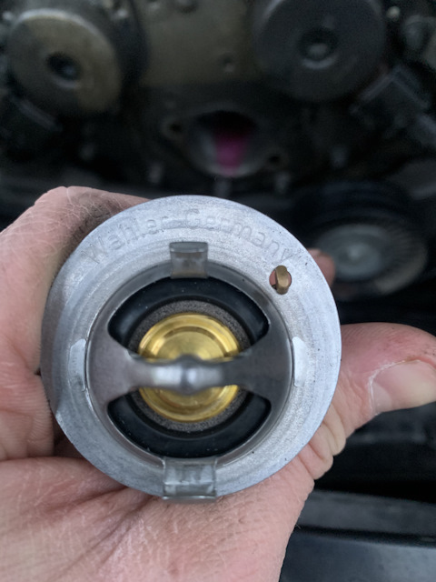 A2712030375 ТЕРМОСТАТ, ОХЛАЖДАЮЩАЯ ЖИДКОСТЬ Mercedes | Запчасти на DRIVE2