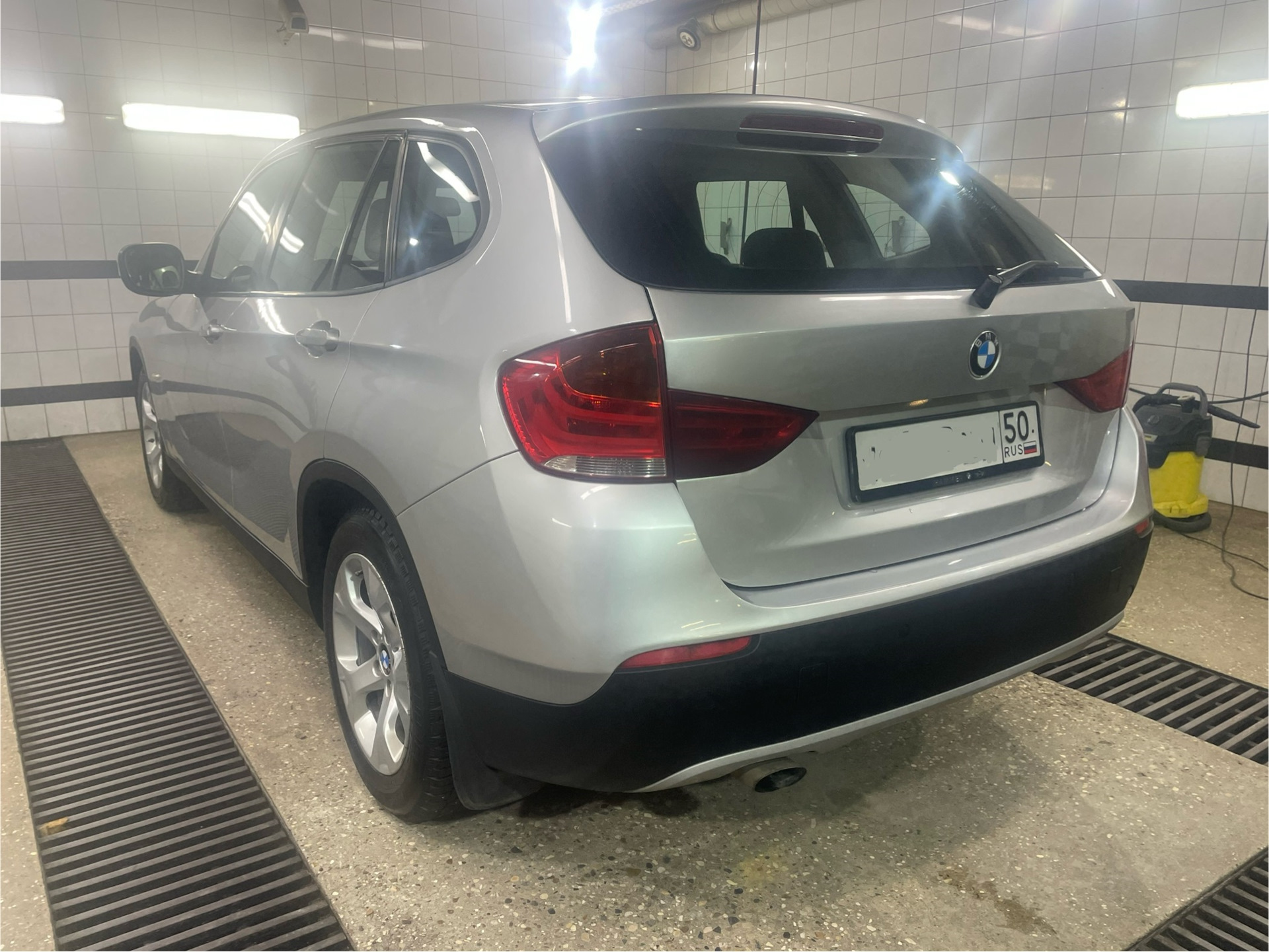 Техосмотр, колеса и химчистка — BMW X1 (E84), 2 л, 2010 года | шины | DRIVE2