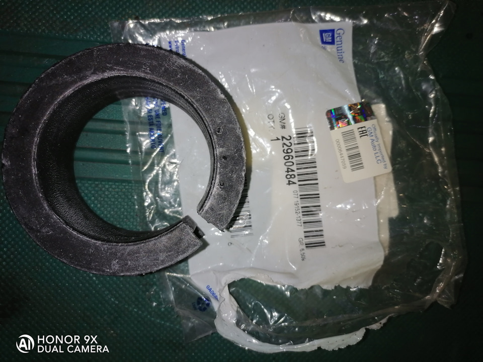 Замена переднего сальника, втулки рулевой рейки и прокладки трубок ...