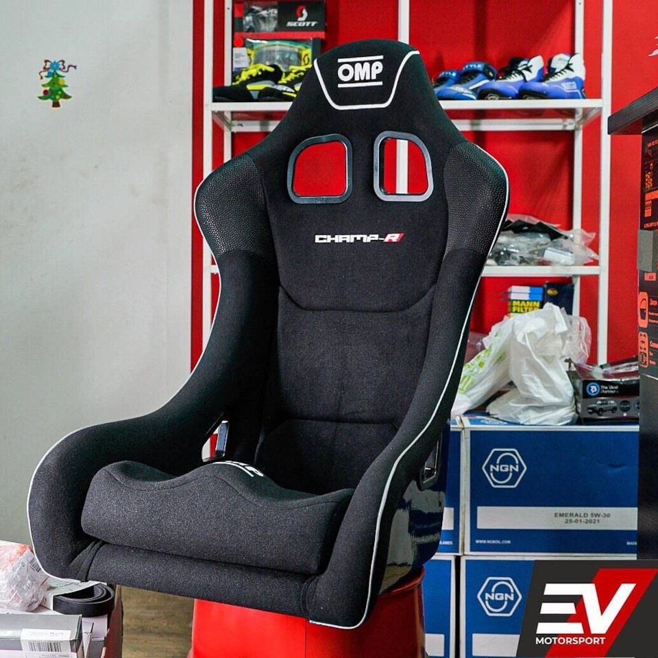 Кресло для автоспорта CHAMP-R от OMP — EVmotorsport на DRIVE2