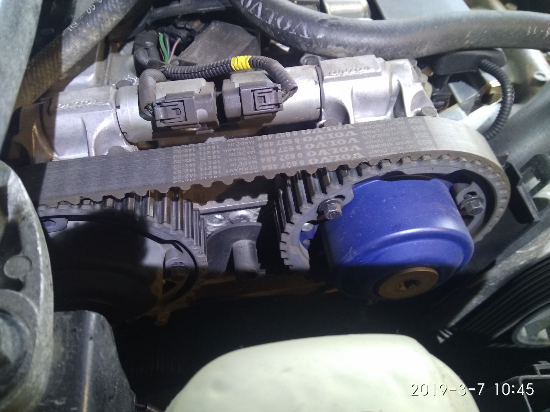 Грм+приводной — Volvo XC70 II, 2,5 л, 2005 года | визит на сервис | DRIVE2
