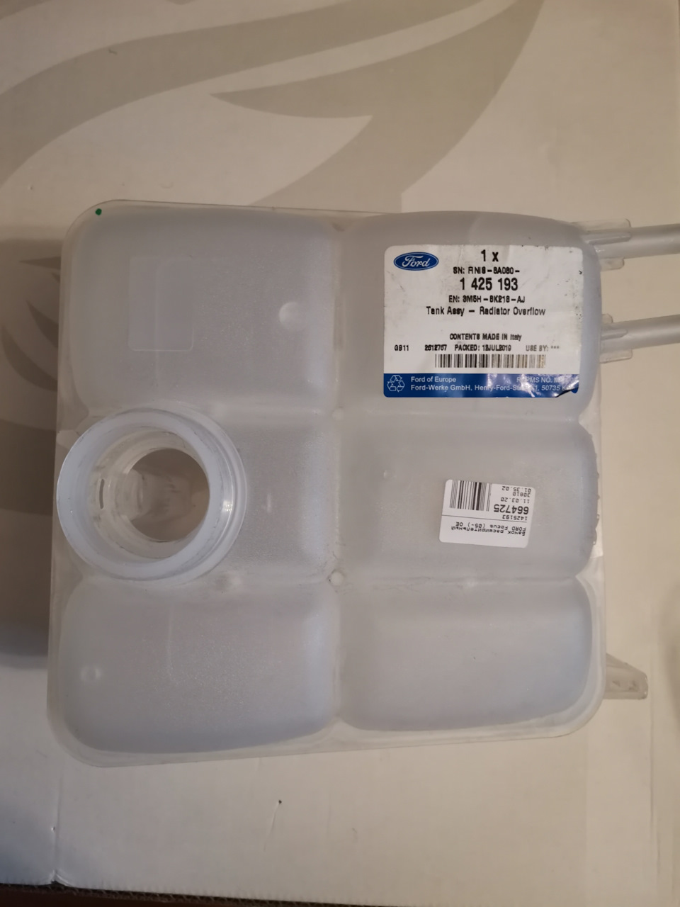 Расширительный бачок — Ford Focus Sedan II, 2 л, 2008 года | поломка ...