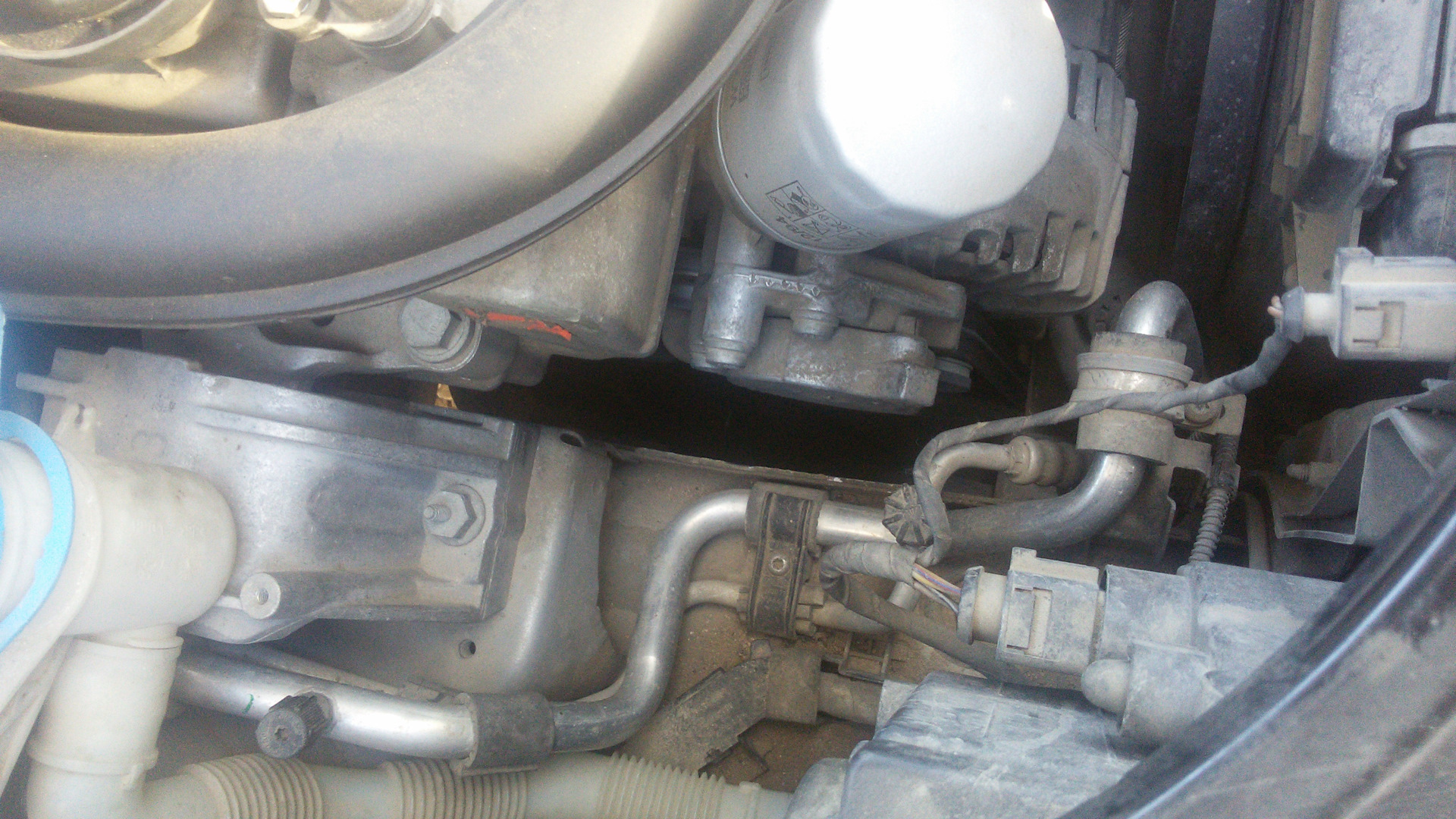 Неприятный звук под капотом Volkswagen Touran (1T3) — Volkswagen Touran ...