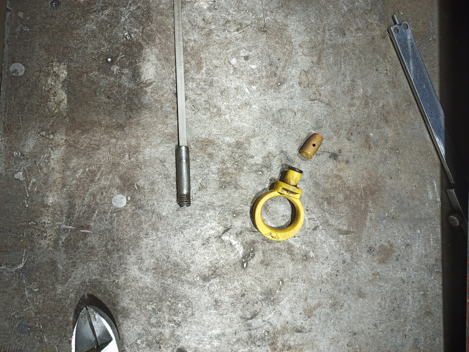 масляный щуп — Chrysler 300C (1G), 2,7 л, 2008 года | своими руками ...