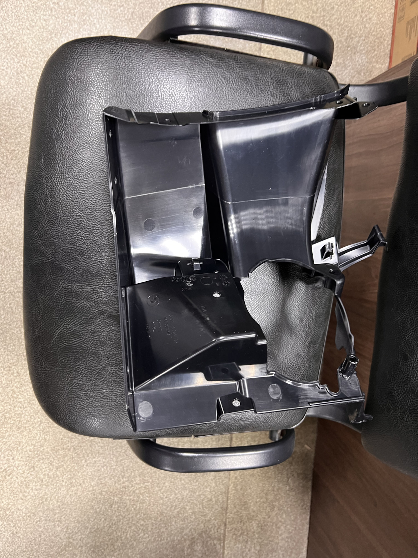 Пластик — BMW 3 series (F30), 2 л, 2013 года | запчасти | DRIVE2