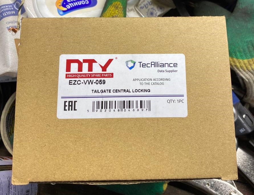 Очередная порция ремонтов: замена замка крышки багажника, замена двух ступичных подшипников и ...