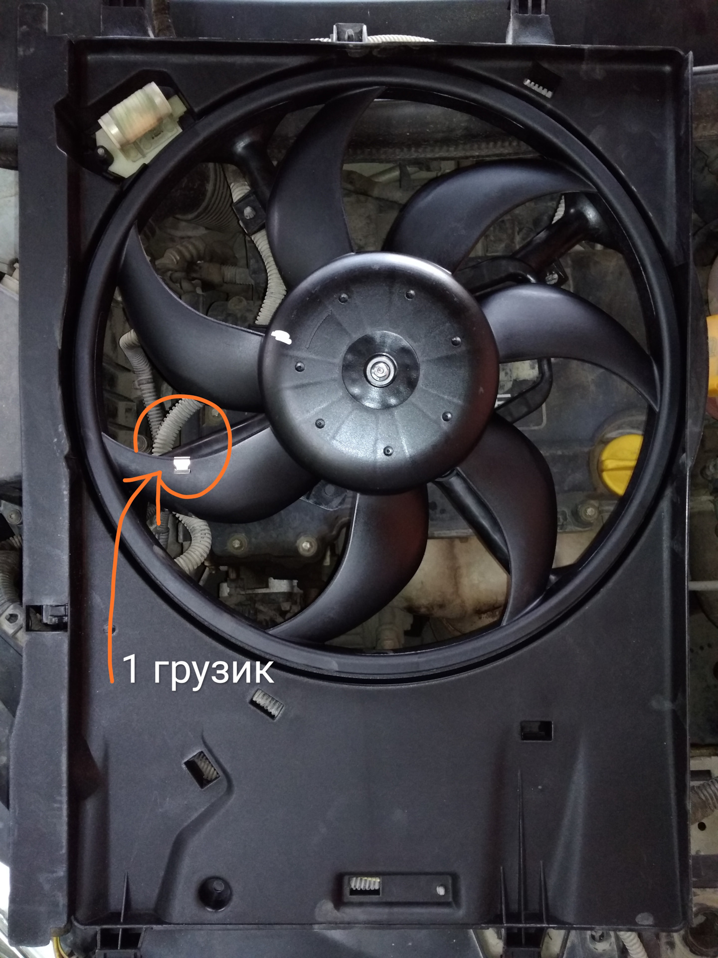 Замена вентилятора с резистором — Opel Corsa D, 1,2 л, 2013 года ...