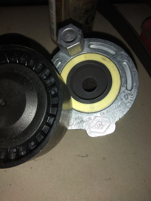 117503662R Ролик генератора Рено Megane 2 K4M +AC 25.04.05 -> RENAULT ...