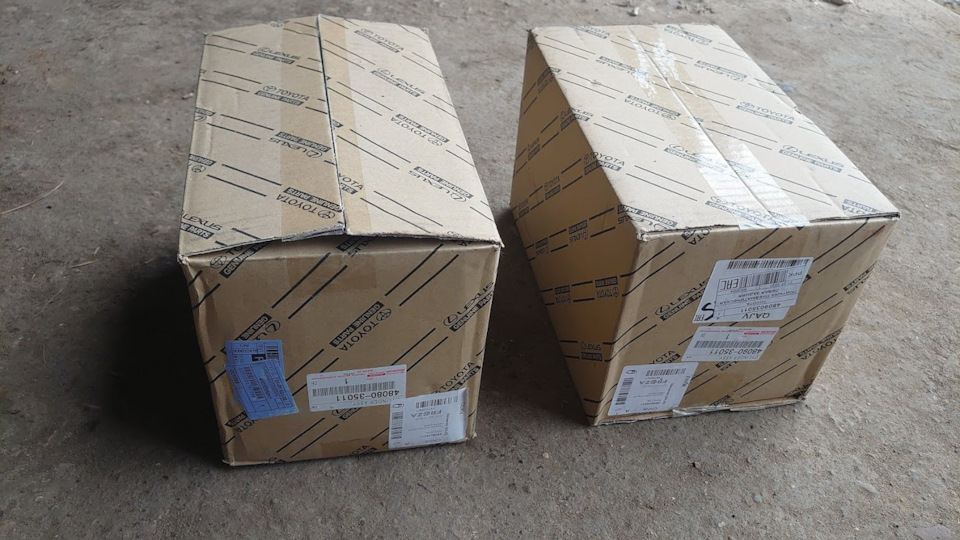 Замена пневмобаллонов подвески 48090-35011 и 48080-35011 на автомобиле ...