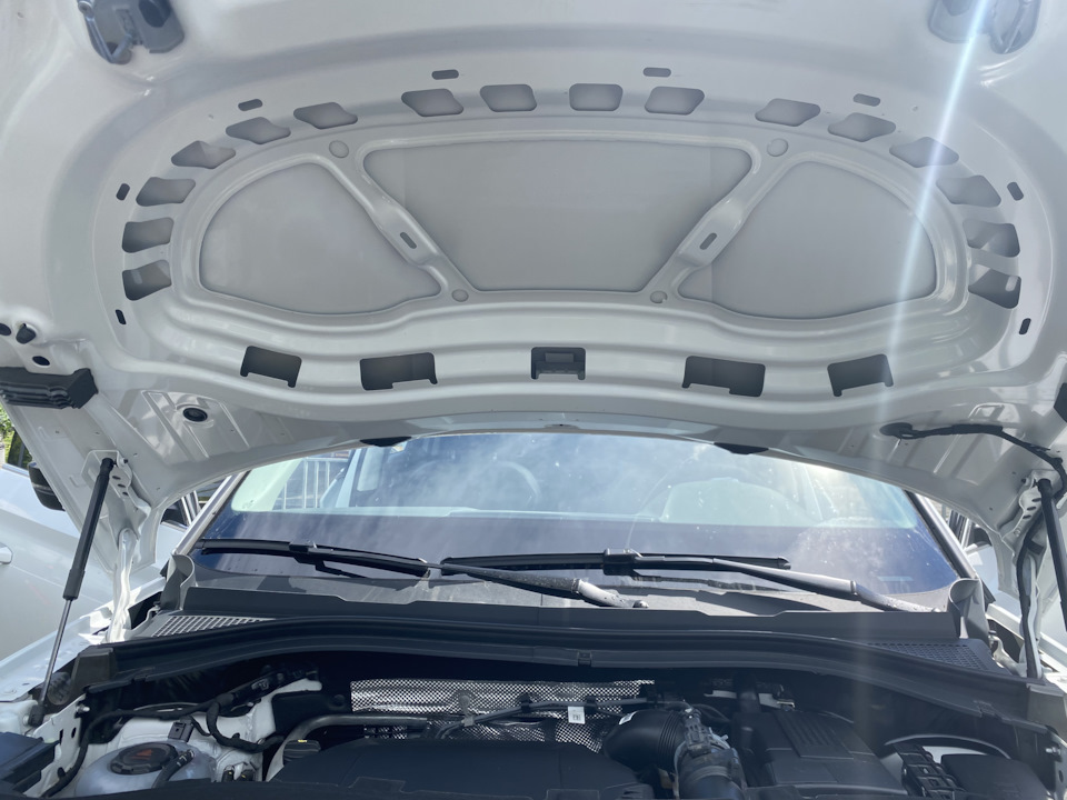 Шумка капота. Щетка для снега в карту двери. — Skoda Kodiaq (1G), 2 л ...