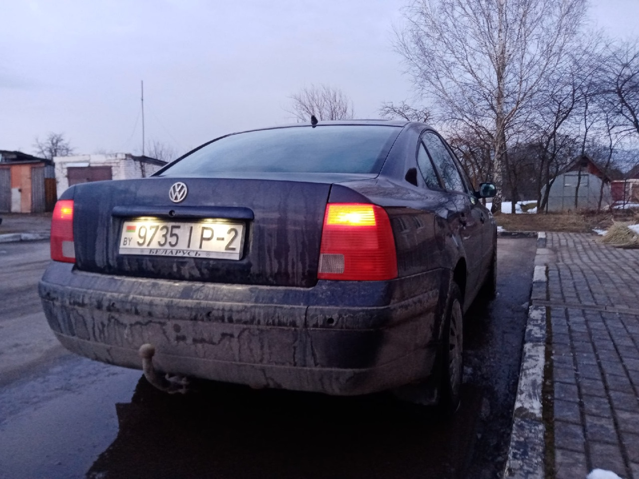 Подсветка номера. — Volkswagen Passat B5, 1,8 л, 1997 года | своими ...