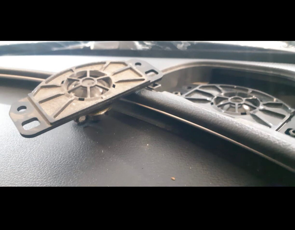 33. Хрип динамика Bose Ауди — Audi A6 (C7), 2,8 л, 2011 года ...