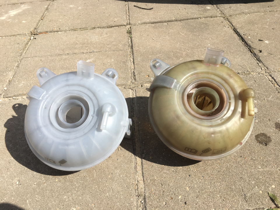 # 5Q0 121 407M вместо 5Q0 121 407A или начал бачок давить через датчик ...