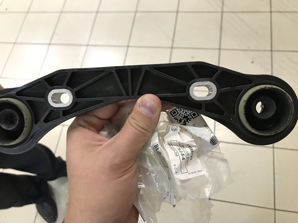 Друг, ну не бренчи! — Opel Insignia (1G), 2 л, 2013 года | визит на ...