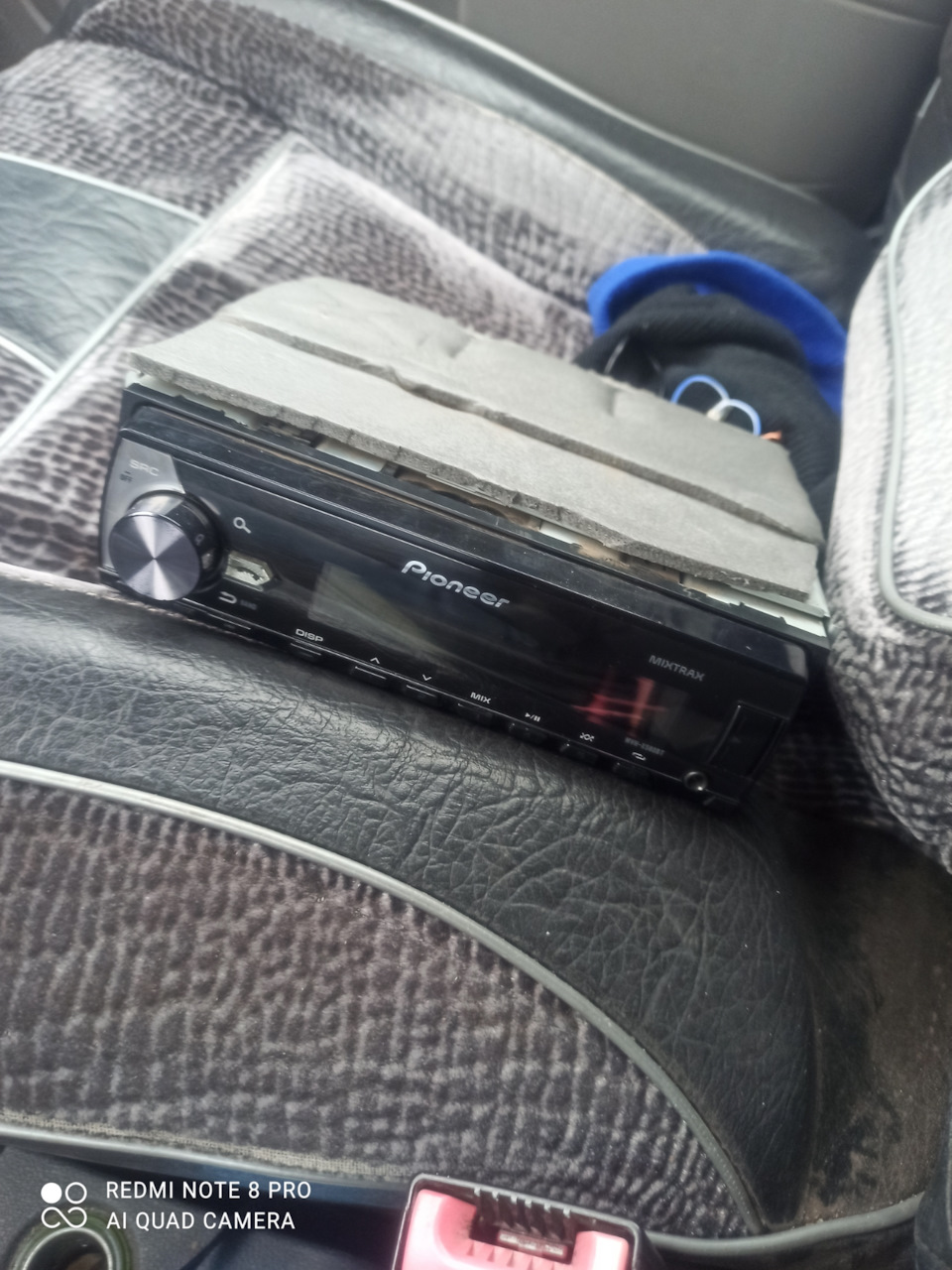 Pioneer 580 — Lada Приора седан, 1,6 л, 2008 года | автозвук | DRIVE2