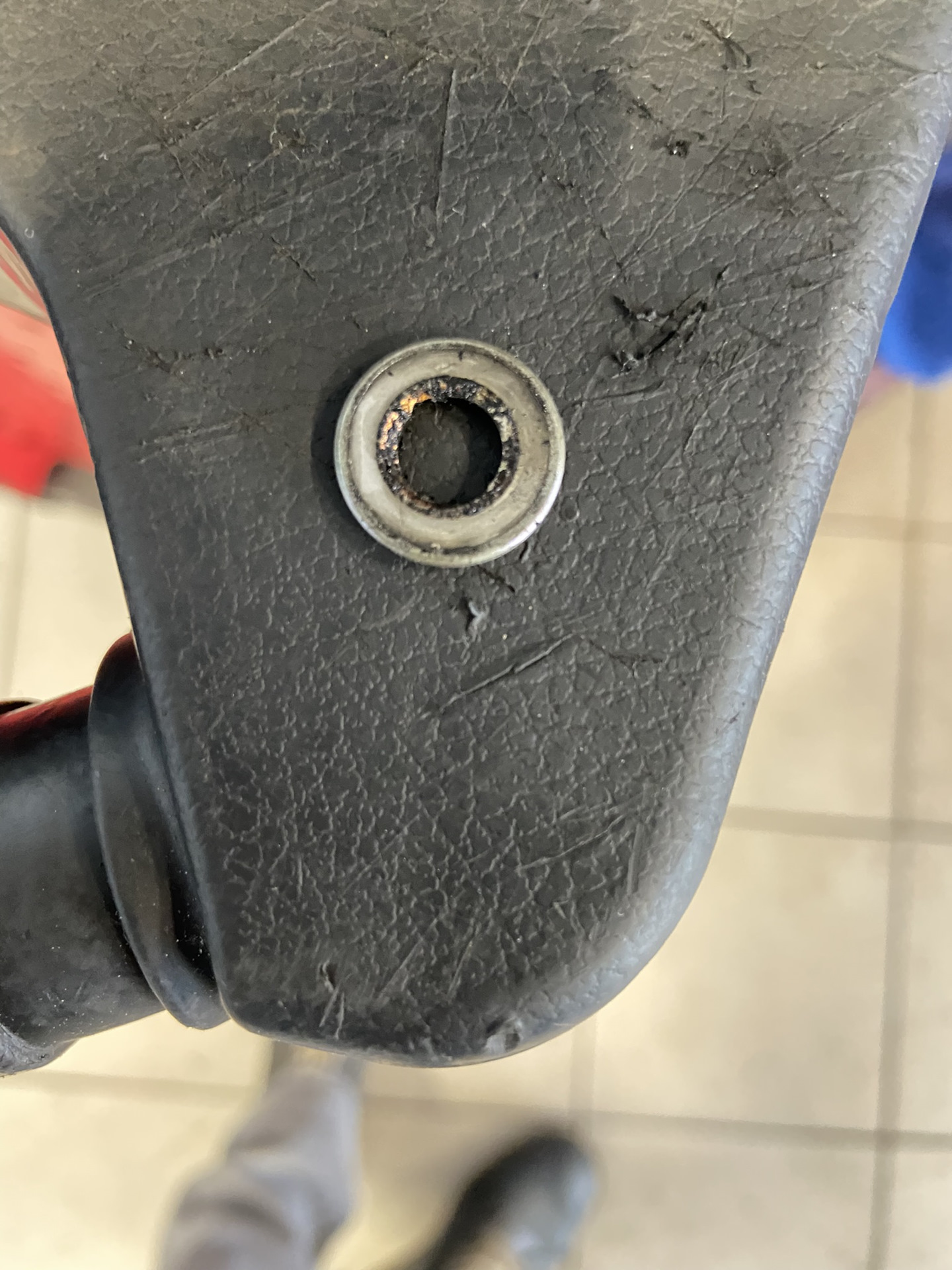 Замена огнеупорных шайб — Mazda CX-5 (2G), 2,2 л, 2018 года | плановое ...