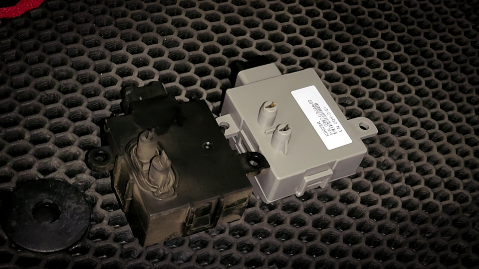 Замена ионизатора — KIA Sportage (3G), 2 л, 2012 года | электроника ...