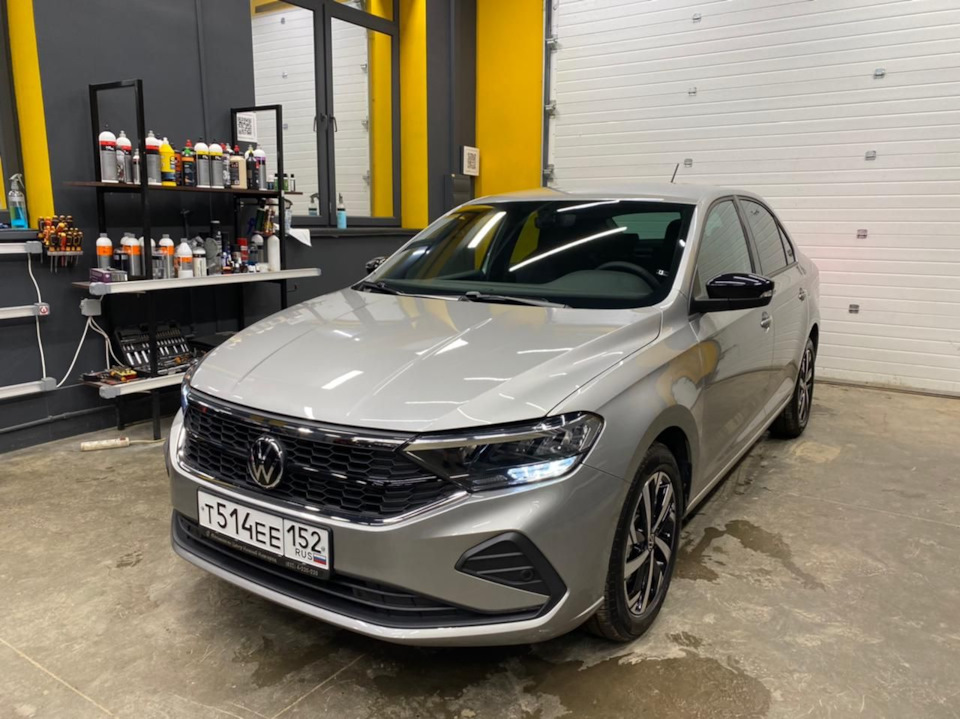 Оклейка полиуретановой пленкой Suntek — Volkswagen Polo liftback, 1,6 л ...