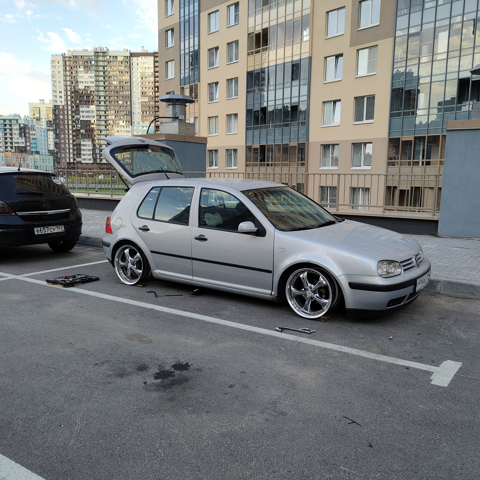 Добрый день — Volkswagen Golf Mk4, 1,6 л, 2000 года | шины | DRIVE2