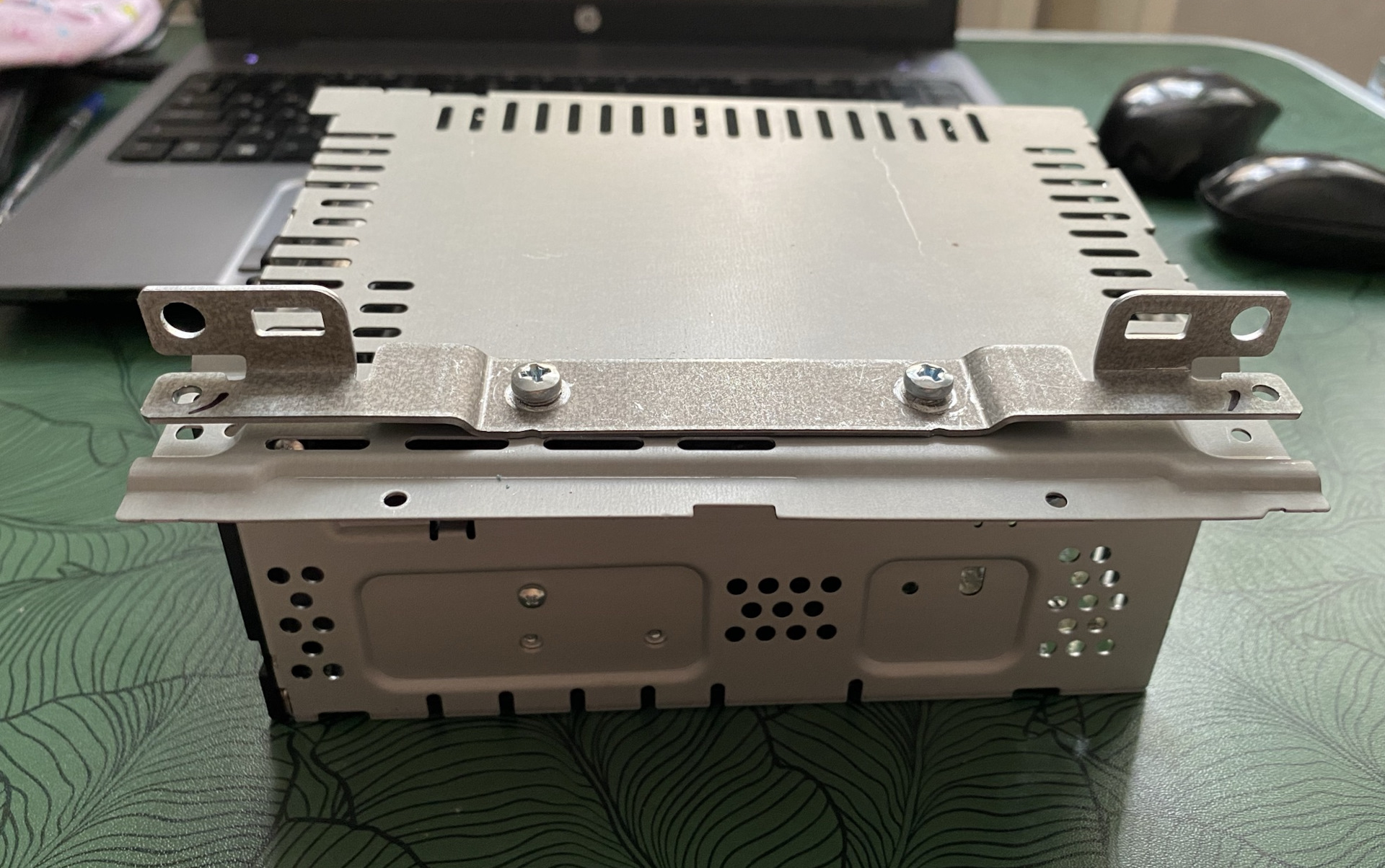 Установка ACM и центрального динамика — Ford Focus Wagon III, 1,5 л ...