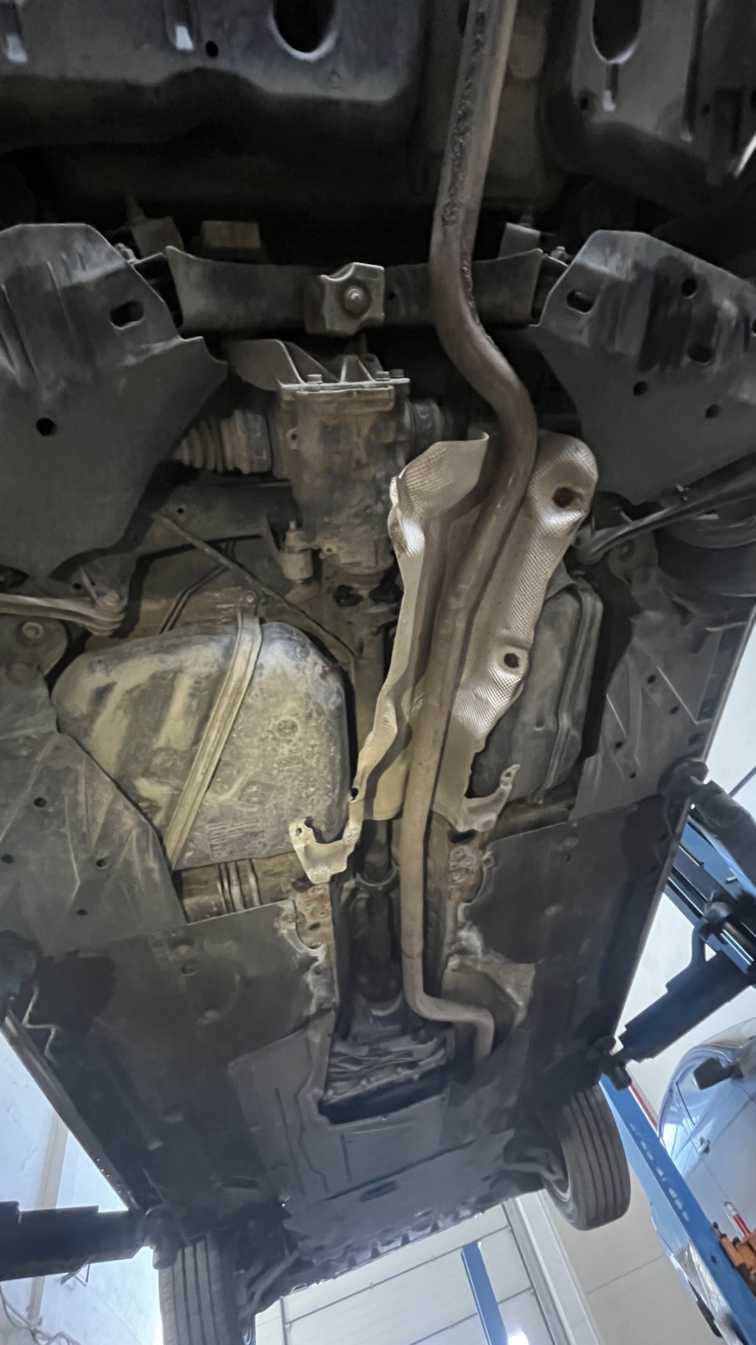 Муфты и подвесной замена — BMW 3 series (F30), 2 л, 2014 года | поломка ...