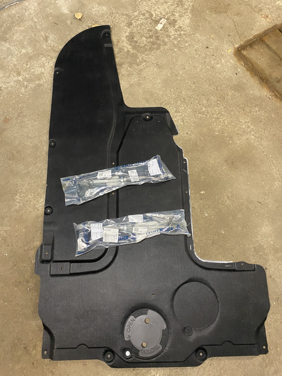 11. Замена пыльников днища — BMW 5 series (F10), 3 л, 2011 года ...