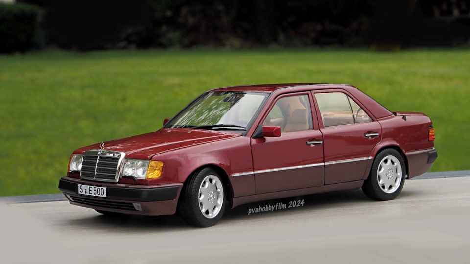 1/18 Mercedes-Benz 500E V8 (W124), 1992 (Norev #B6 604 0699 Almandine ...