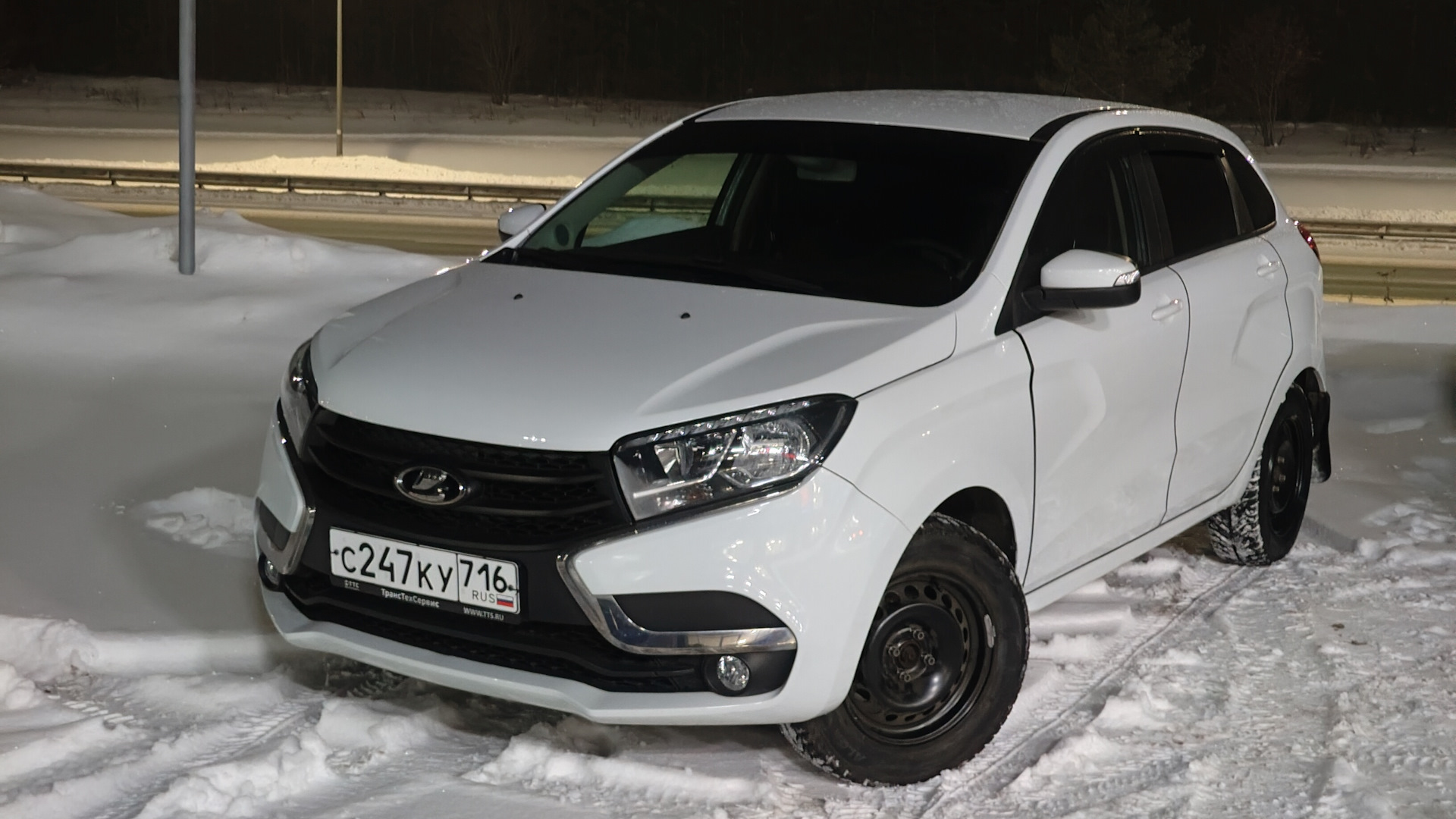 Lada XRAY 1.8 бензиновый 2018 | на DRIVE2