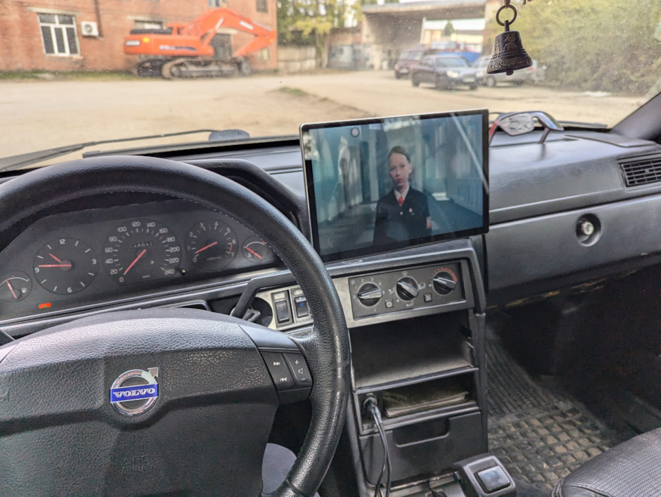 Магнитола 13 дюймов — Volvo 740, 4 л, 1986 года | автозвук | DRIVE2