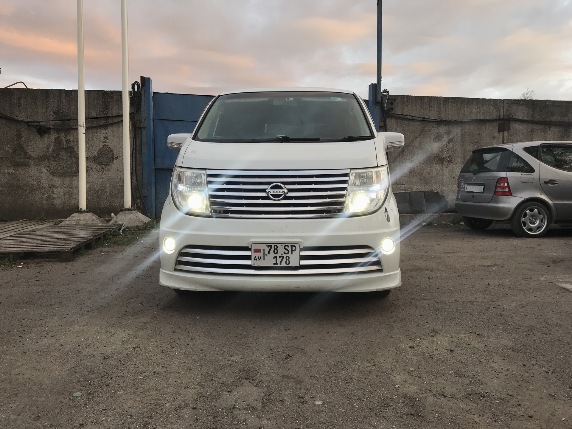 Обвес — Nissan Elgrand (E51), 3,5 л, 2005 года | тюнинг | DRIVE2