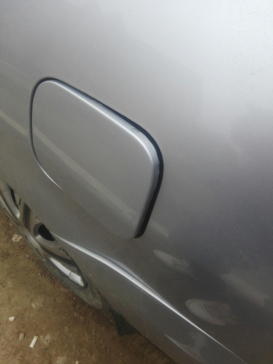 Пружинка лючка бензобака!) — Mitsubishi Lancer IX, 1,3 л, 2004 года ...