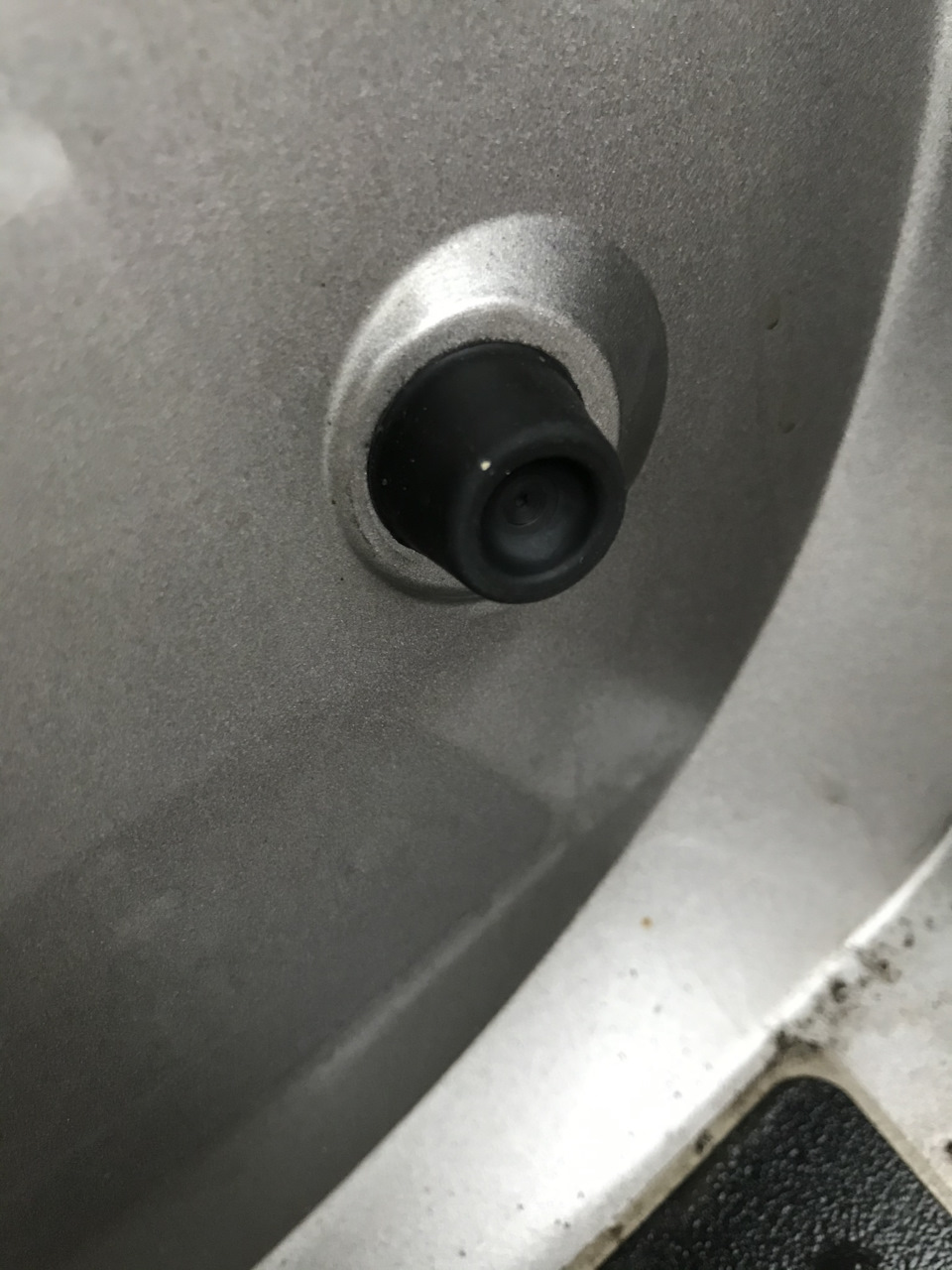 Отбойники 5-й двери — Scion xB I, 1,5 л, 2005 года | своими руками | DRIVE2