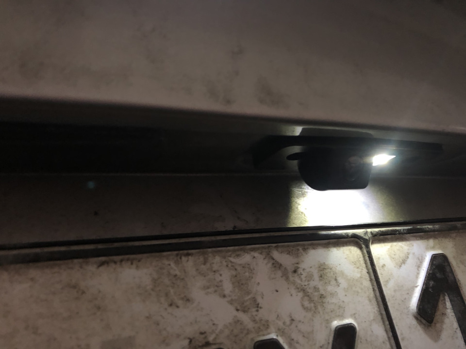 Установка камеры заднего вида — Skoda Octavia A5 Mk2, 1,6 л, 2011 года ...