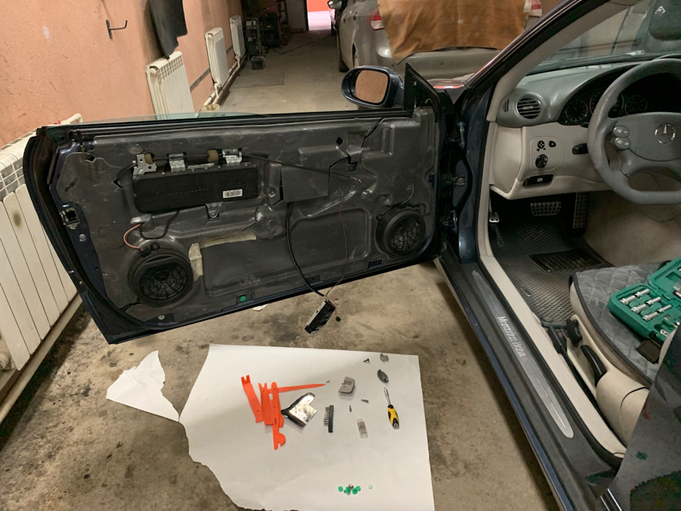 Всего по мелочи. — Mercedes-Benz CLK (W209), 2,6 л, 2003 года ...