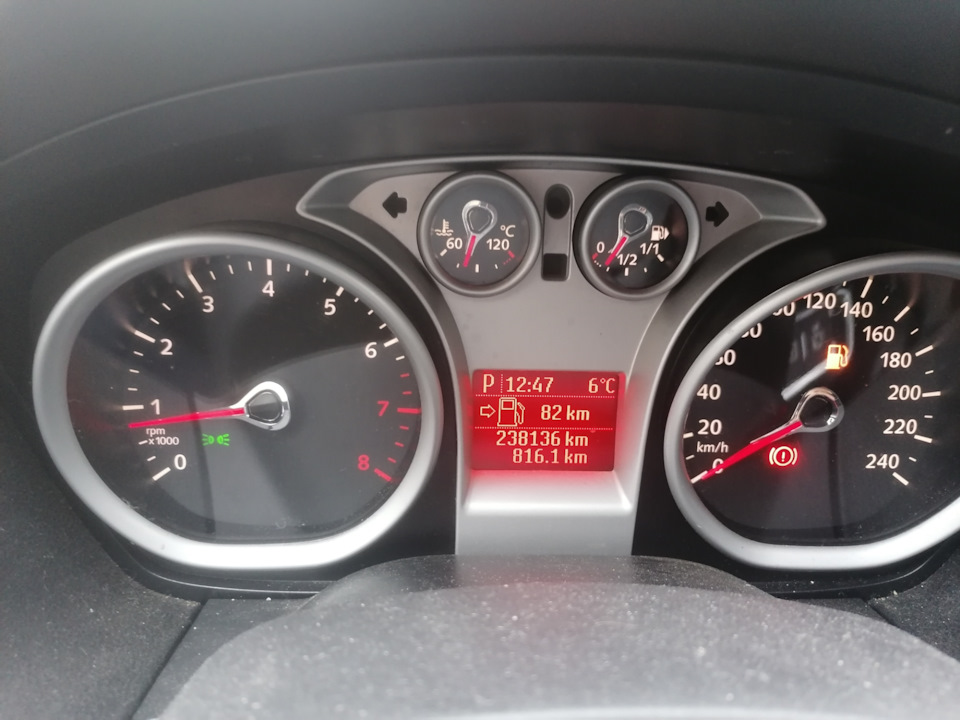 ТО+ правый брызговик — Ford Focus Wagon II, 1,6 л, 2011 года | плановое ...