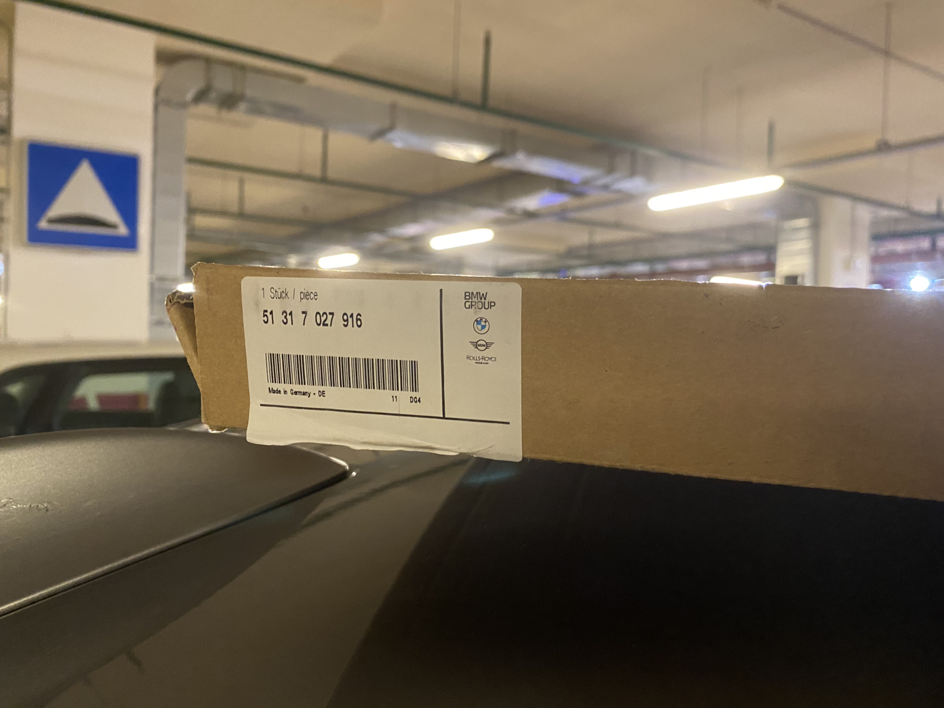 Замена молдинга заднего стекла — BMW 5 series (E60), 2,5 л, 2005 года ...