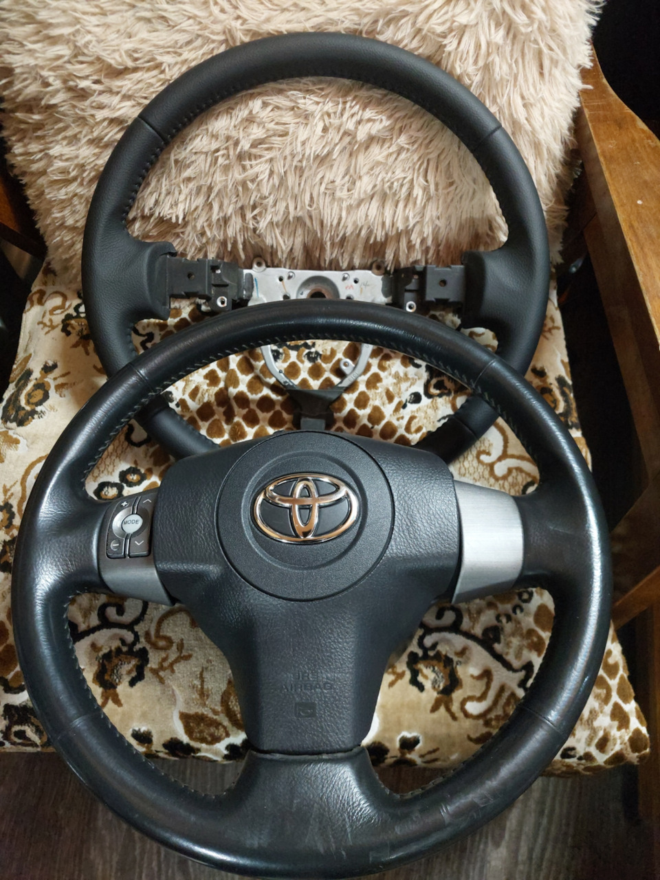 1. Новый руль — Toyota RAV4 (III), 2 л, 2007 года | стайлинг | DRIVE2
