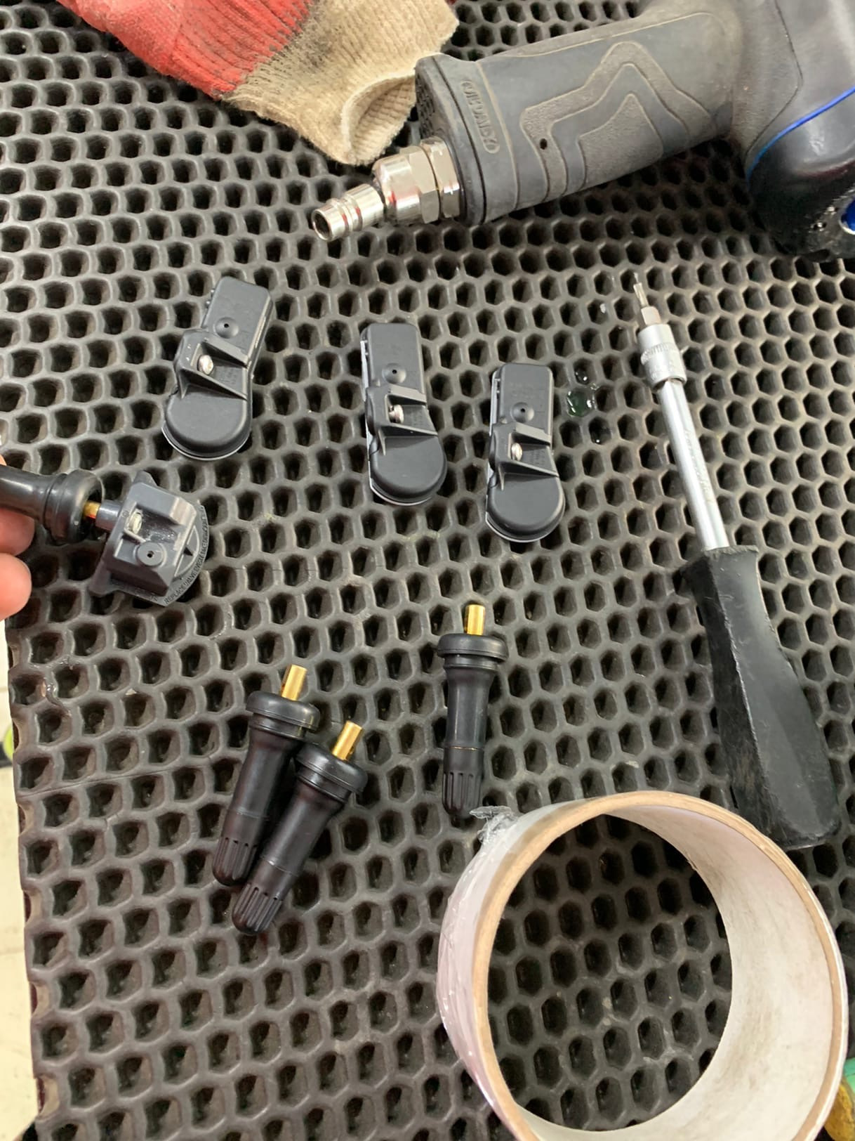 Диски Replay HND 262 с зимней резиной Nokian Nordman RS2 Suv — Hyundai ...