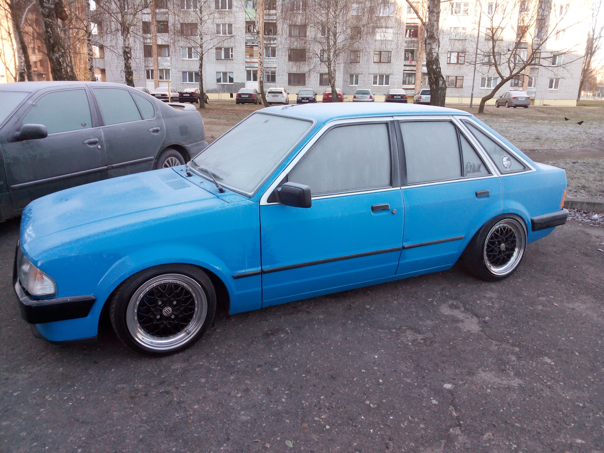 Honda Civic (4G) 1.6 бензиновый 1991 | EF9 Черный Артефакт на DRIVE2