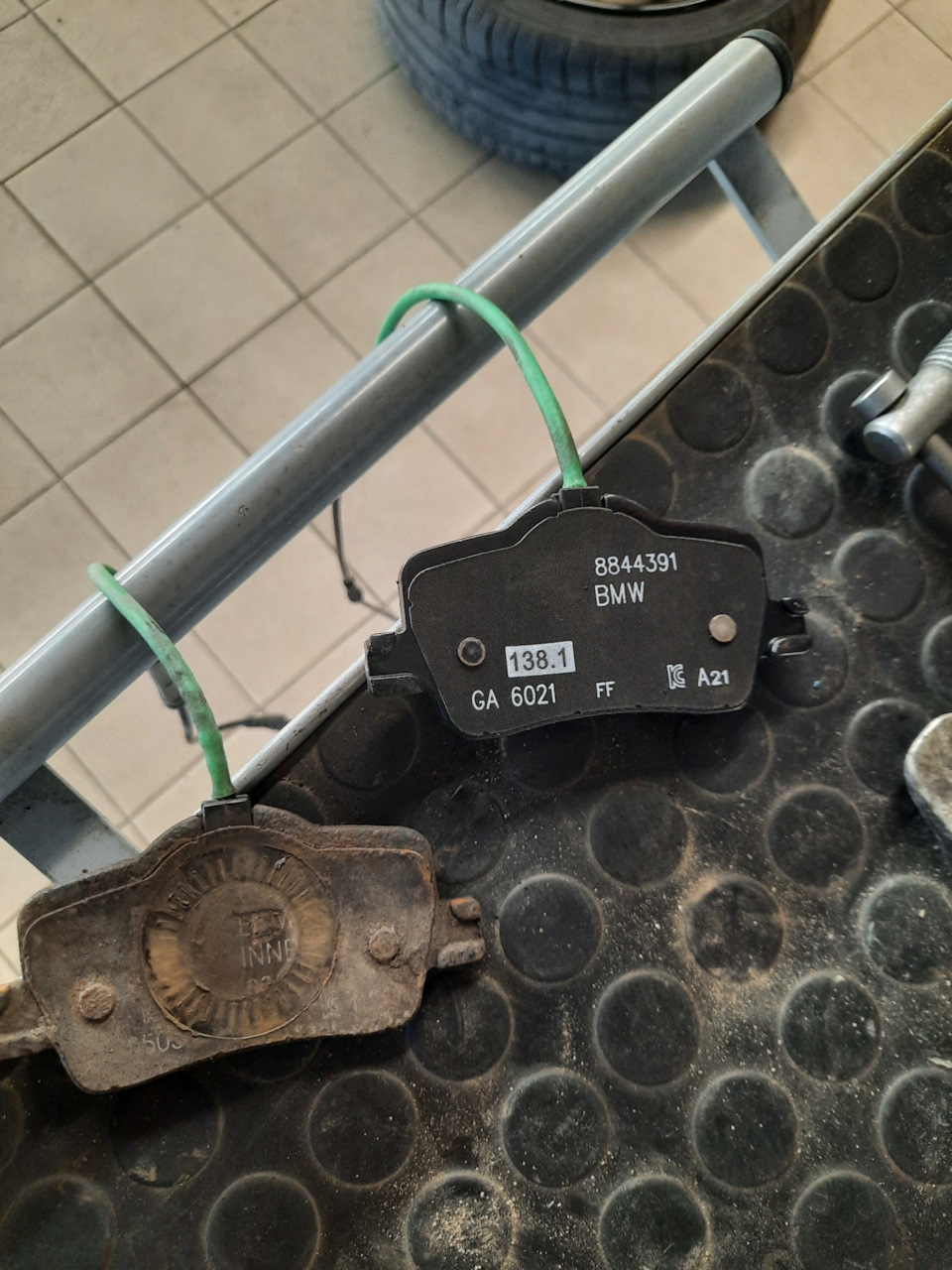 #21 Задние колодки (не по гарантии) — BMW 3 series (G20), 2 л, 2020 ...