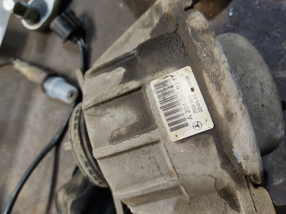 A2042400117 Подвеска, двигатель Mercedes | Запчасти на DRIVE2