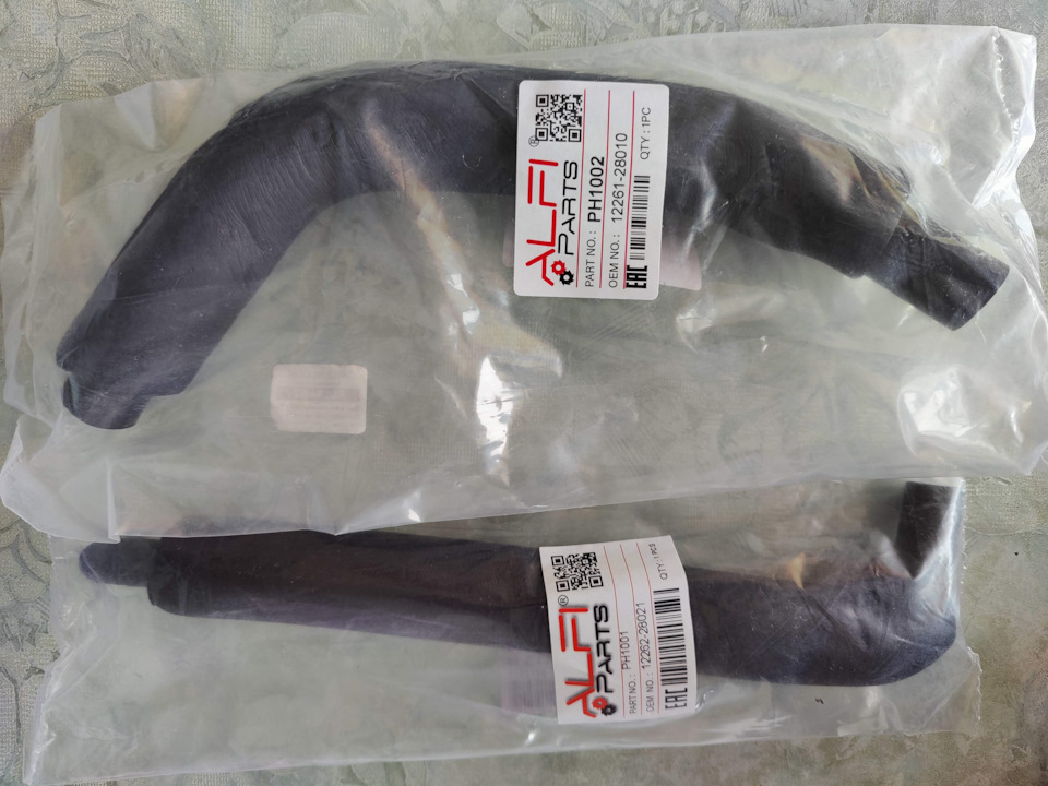 Замена патрубков вентиляции картера. — Toyota RAV4 (II), 2 л, 2005 года ...