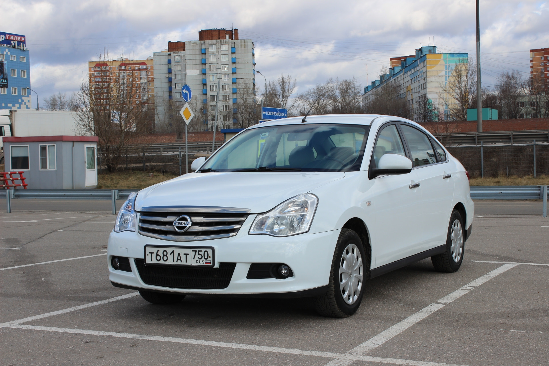SOLD — Nissan Almera V (G11/15), 1,6 л, 2015 года | продажа машины | DRIVE2