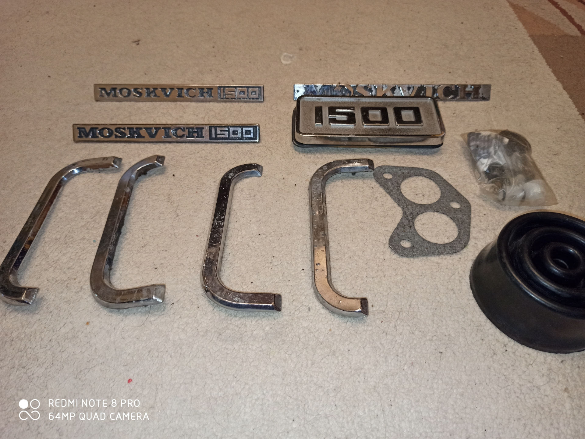 Получил посылку с хром шильдиками-эмблемами на Москвич 2140 — Москвич ...