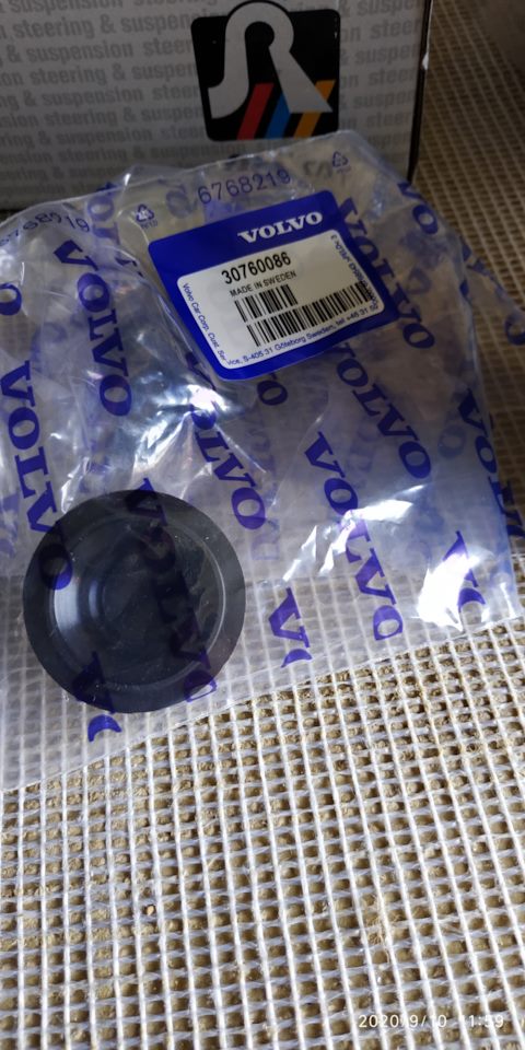 30760086 крышка Volvo | Запчасти на DRIVE2