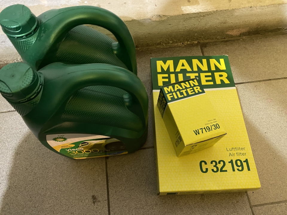 Замена масла и фильтров — Volkswagen Transporter T5, 2 л, 2008 года | плановое ТО | DRIVE2