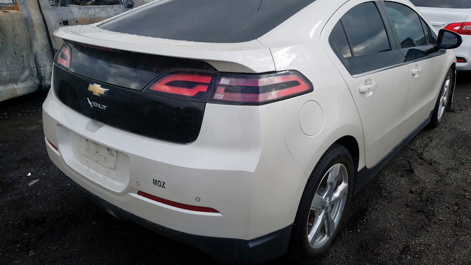 Chevrolet Volt (1G) 1.4 гибридный (Plug-in) 2012 | Pearl на DRIVE2