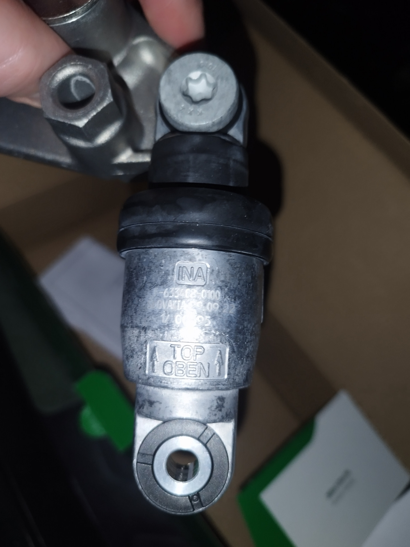 Натяжитель ремня INA. — SsangYong Actyon (1G), 2 л, 2008 года ...